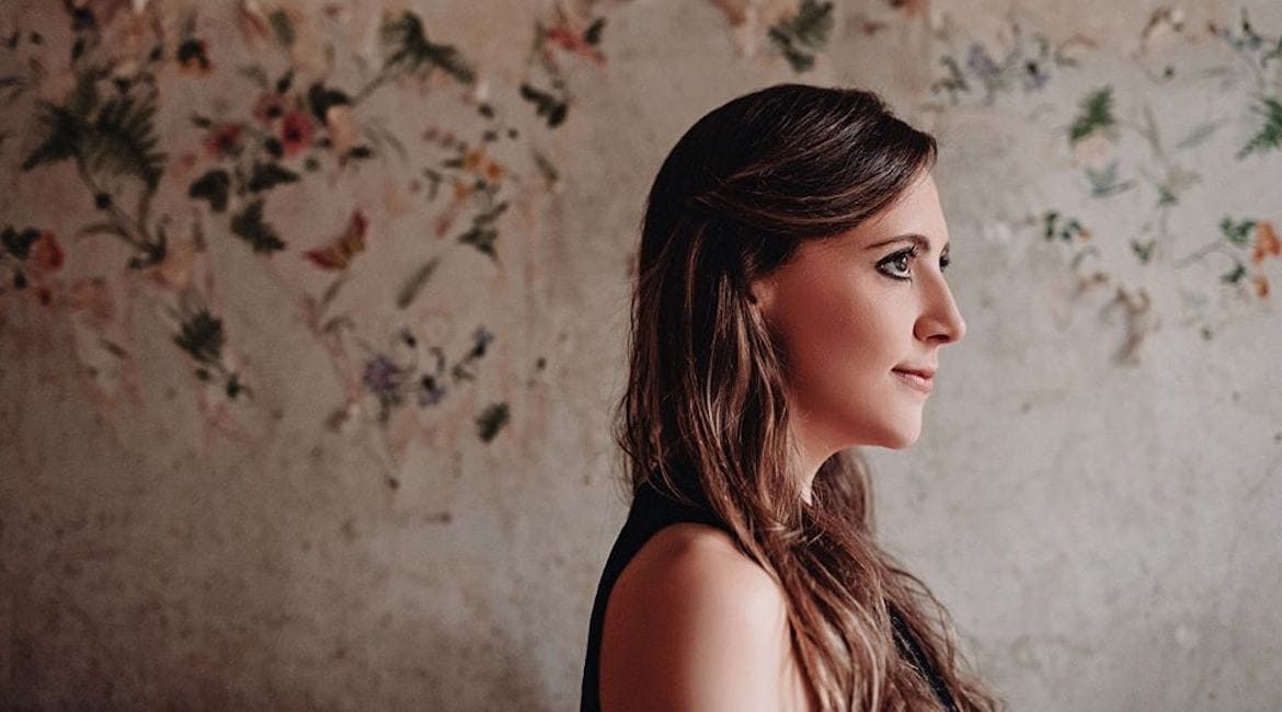 Song of the Day: Siobhan Miller shares new Video “May Morning Dew ...