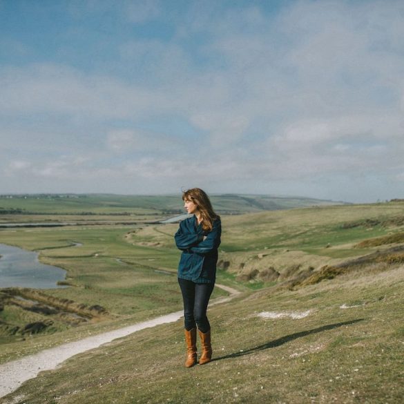 Video Premiere: Kate Ellis - Scars - KLOF Mag