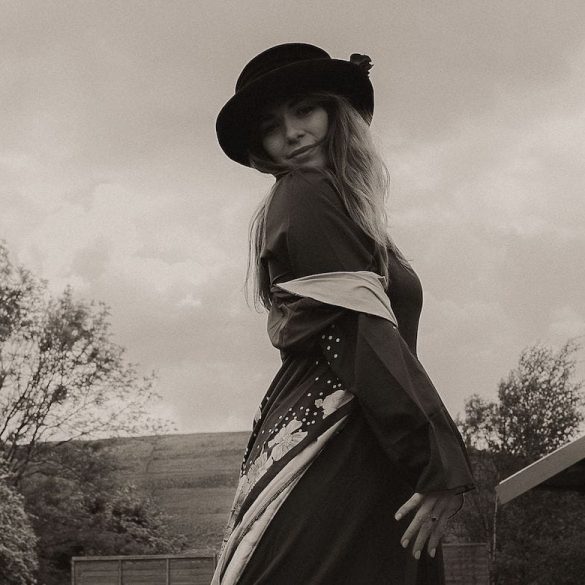 Premiere: Eva Coyle - Mo Chuisle - KLOF Mag