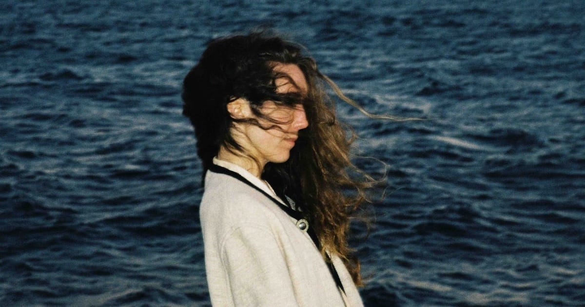 Anna Mieke shares video from her new album - KLOF Mag
