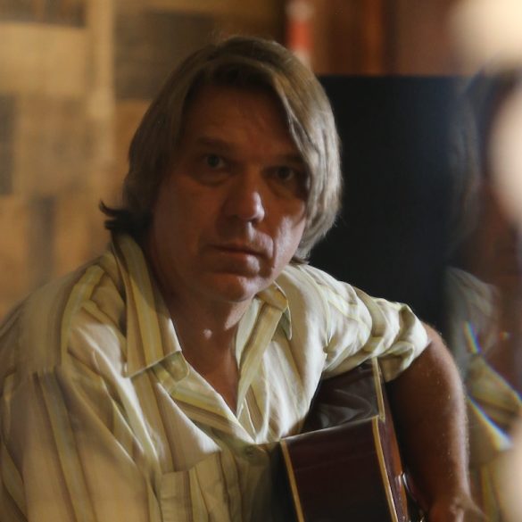 Watch: David Dondero - Laying At your Feet - KLOF Mag